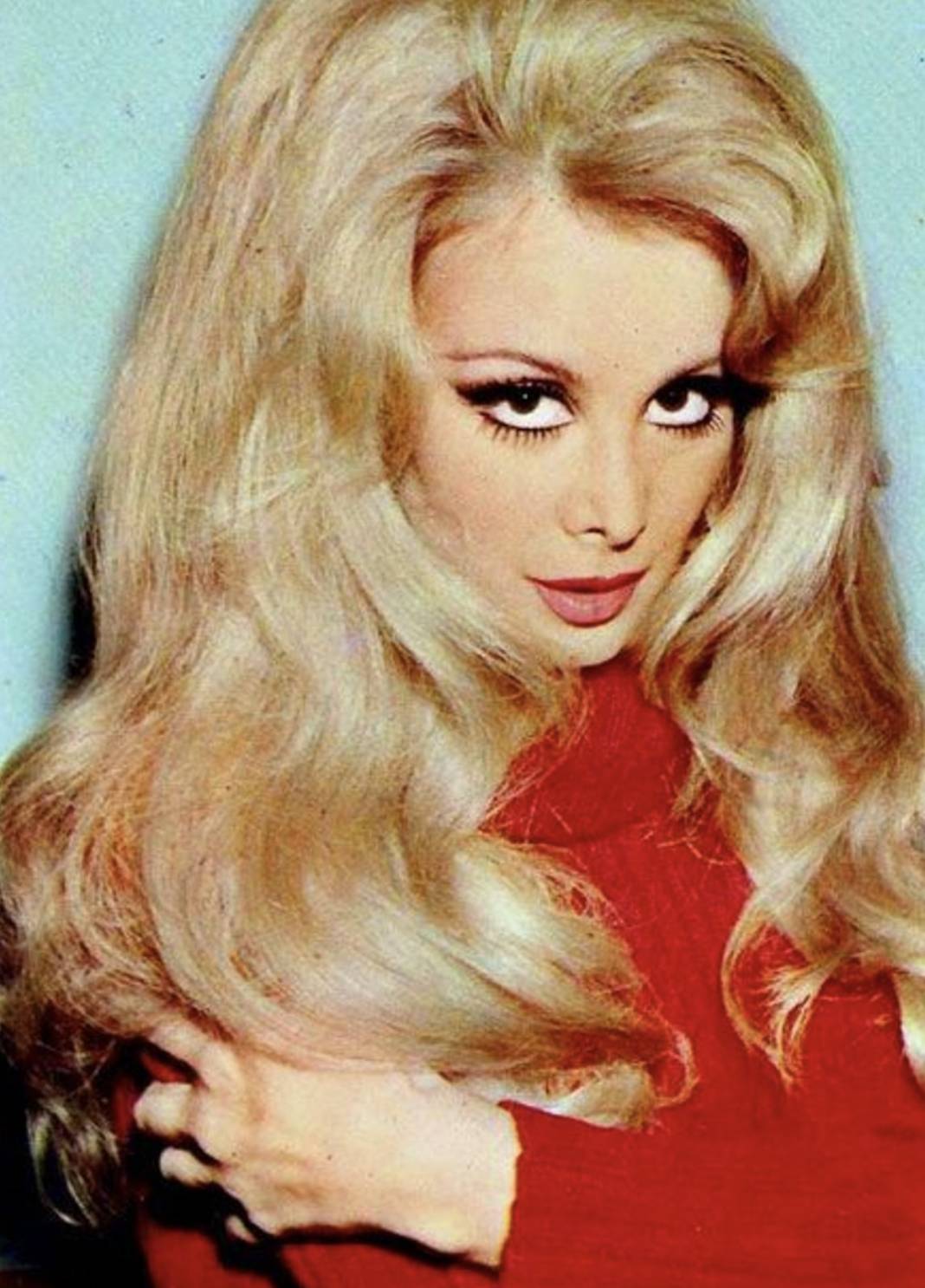 Sedat Peker'den Önce: İnci Baba'nın Efsanevi Hikayesi ve Filiz Akın ...